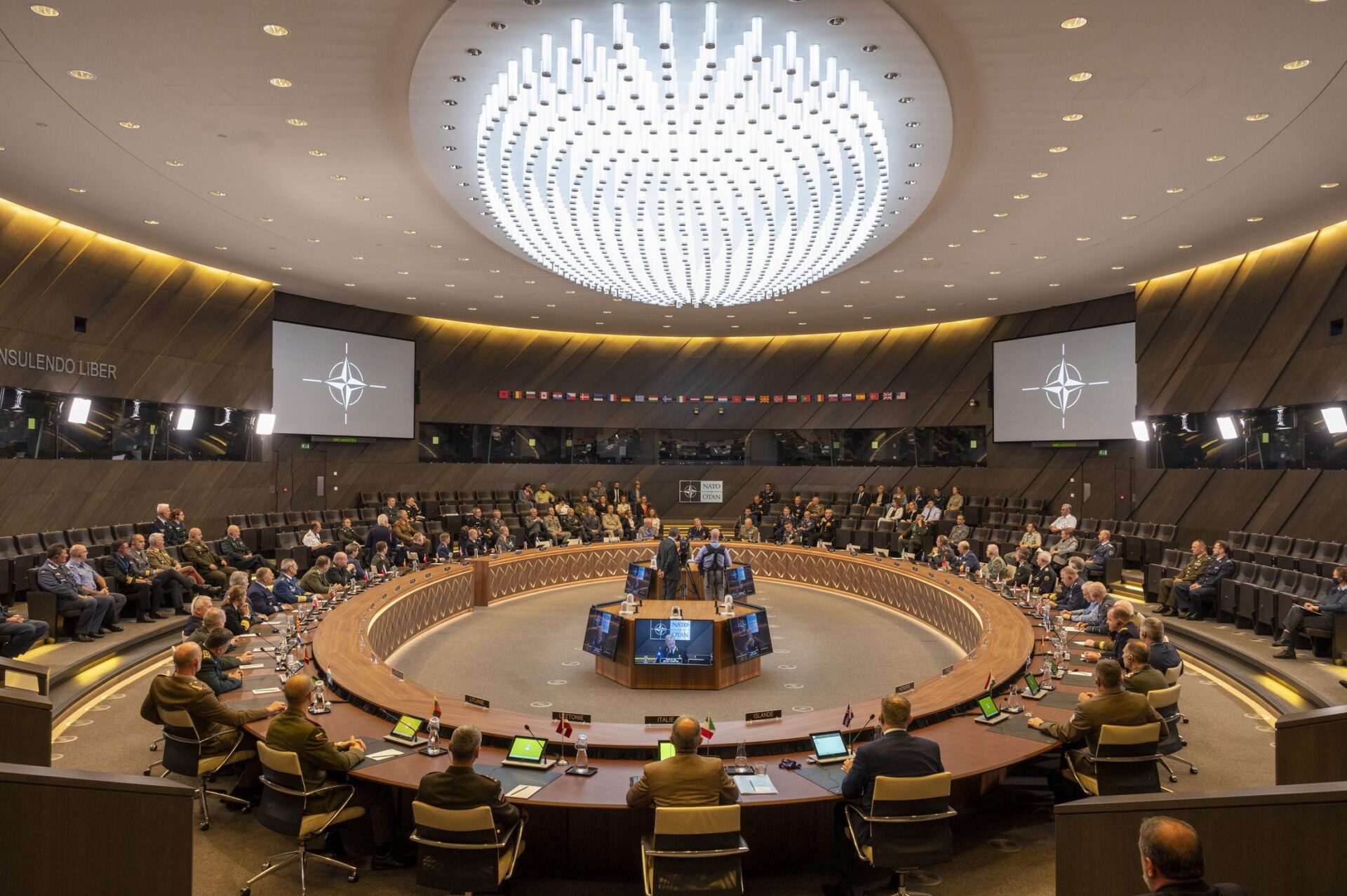 NATO richtet Zentrum zum Schutz kritischer Unterwasserinfrastruktur ein ...