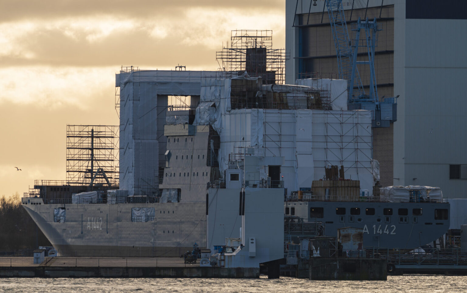 Boris Pistorius besucht Werften - marineforum